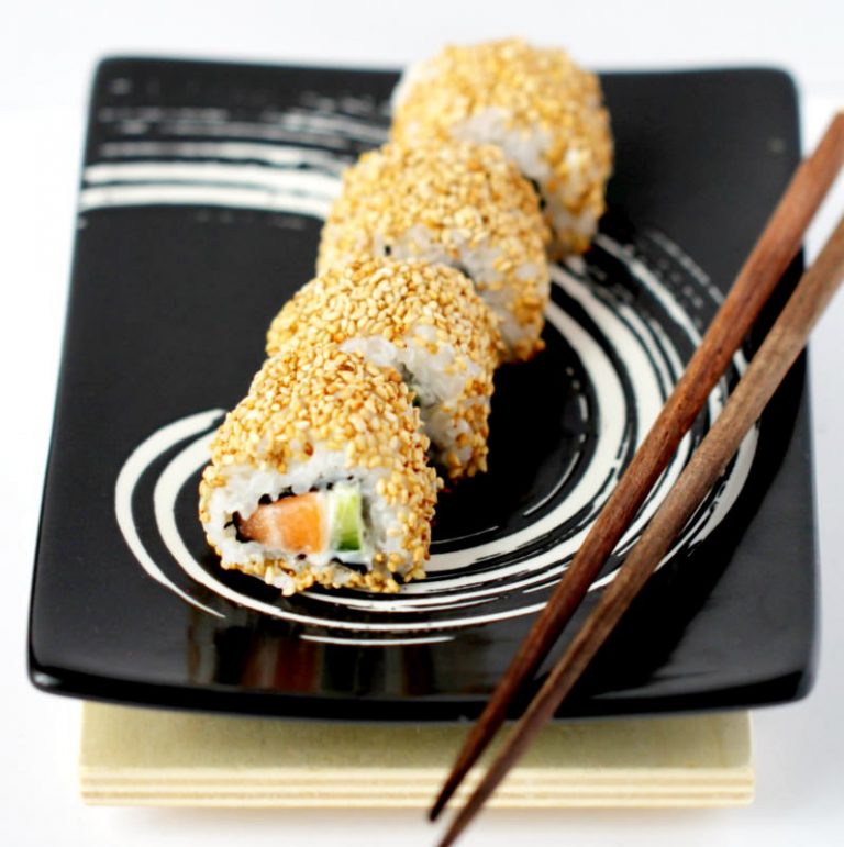 Uramaki – Inside-Out Sushi | California Rolls mit Sesam
